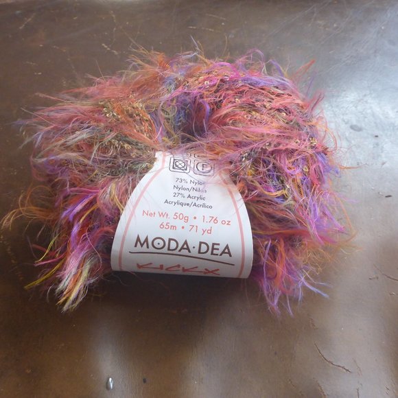 Moda Dea | Office | Ball Moda Dea Kickx Eyelash Style Novelty Yarn ...